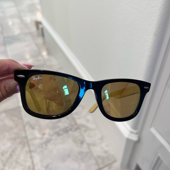 Ray-Ban | Accessories | Ray Ban Mirrored Sunglasses | Poshmark